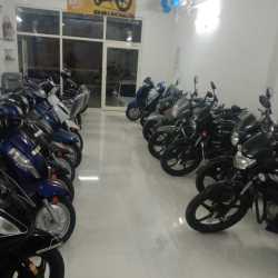 Bajaj bike dealers near me store