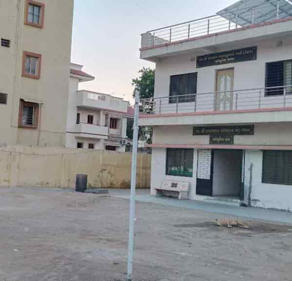 Gadhavi Hostel in Thaltej,Ahmedabad - Best Hostel For Boy Students near ...