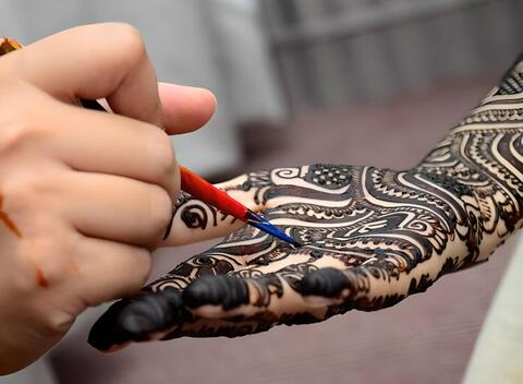 Top Mehendi Artists in 560076 - Best Mehendi Designers - Justdial
