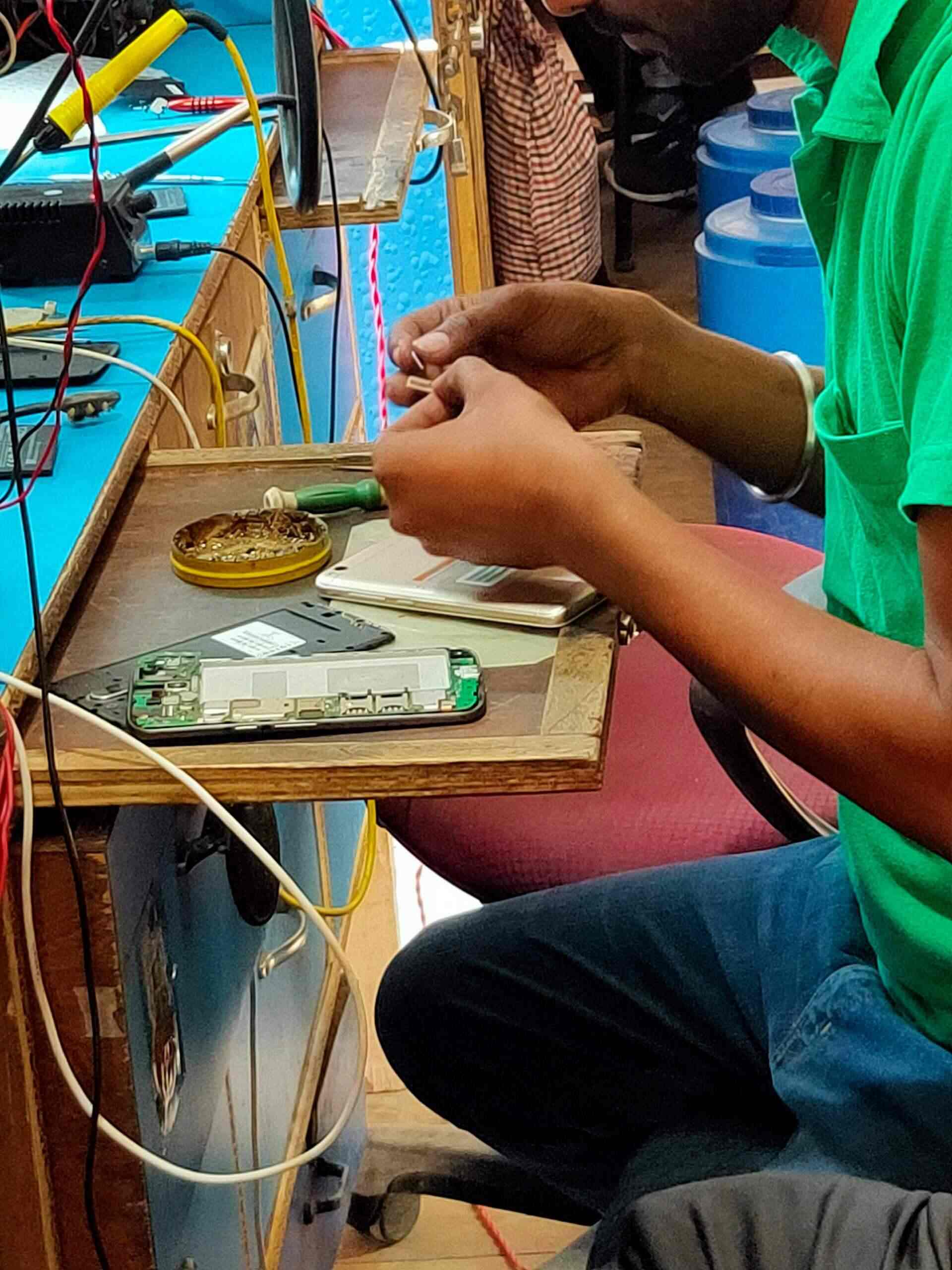 Sk Communication in Civil Lines,Bareilly - Best Mobile Phone Dealers ...