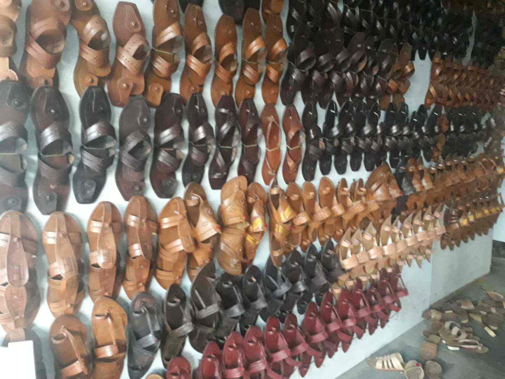 Charan Seva Foot Wear in Sankeshwar,Belgaum - Best Kolhapuri Chappal ...
