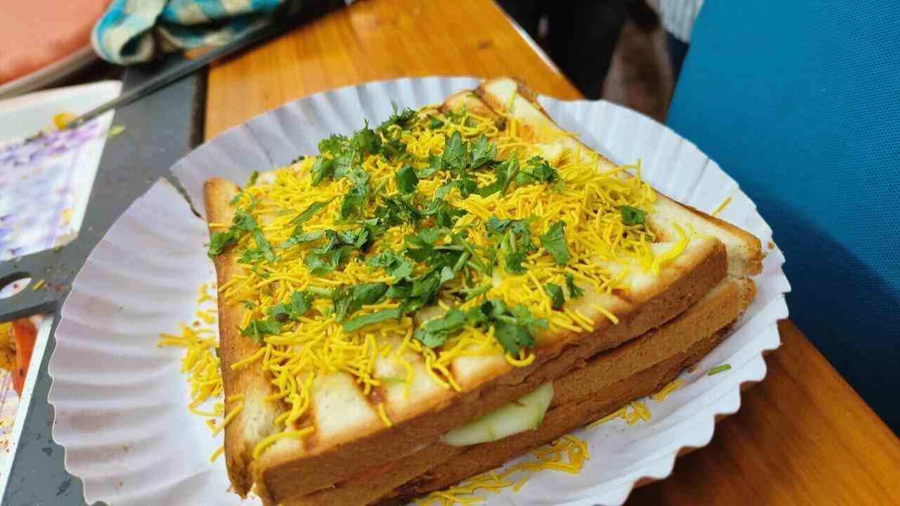 Mumbai Food Zone in Next District Hospital,Bellary - Best Bakeries in ...