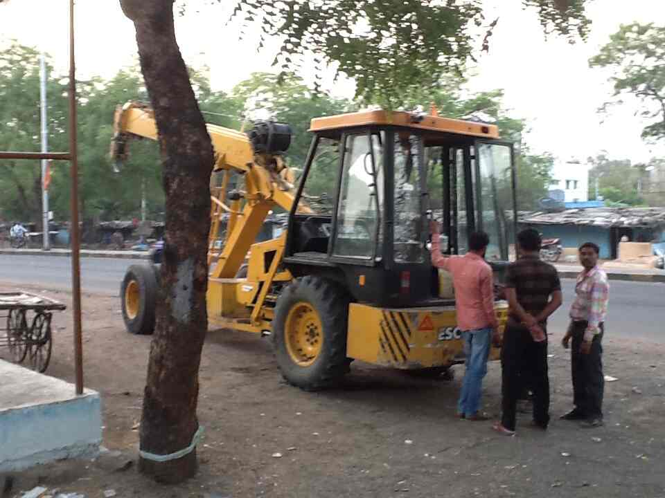 Pawan Cranes in Raisen,Bhopal - Best Cranes On Rent in Bhopal - Justdial