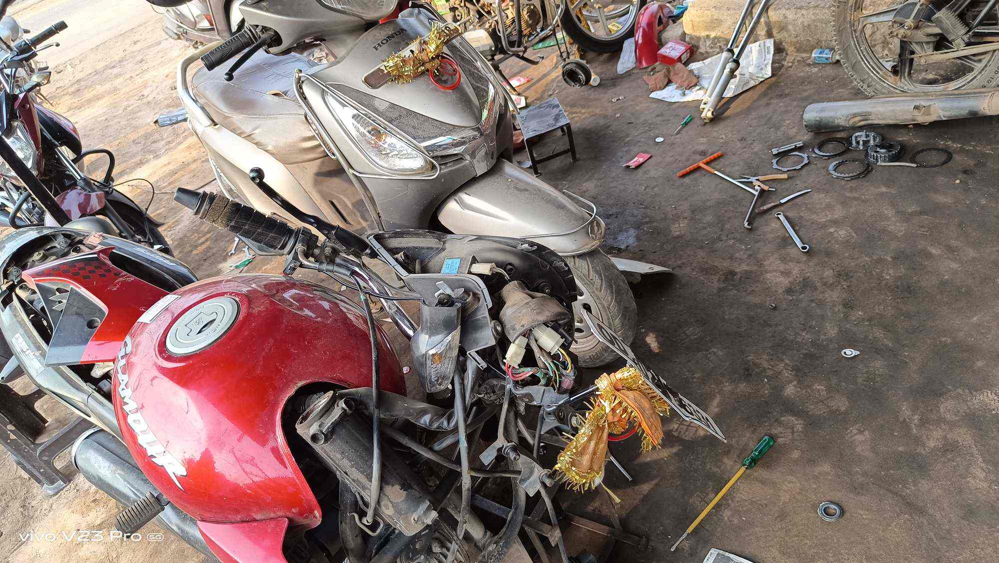 Top Bajaj Ct 100 Motorcycle Repair & Services in Paradip - Best Bajaj ...