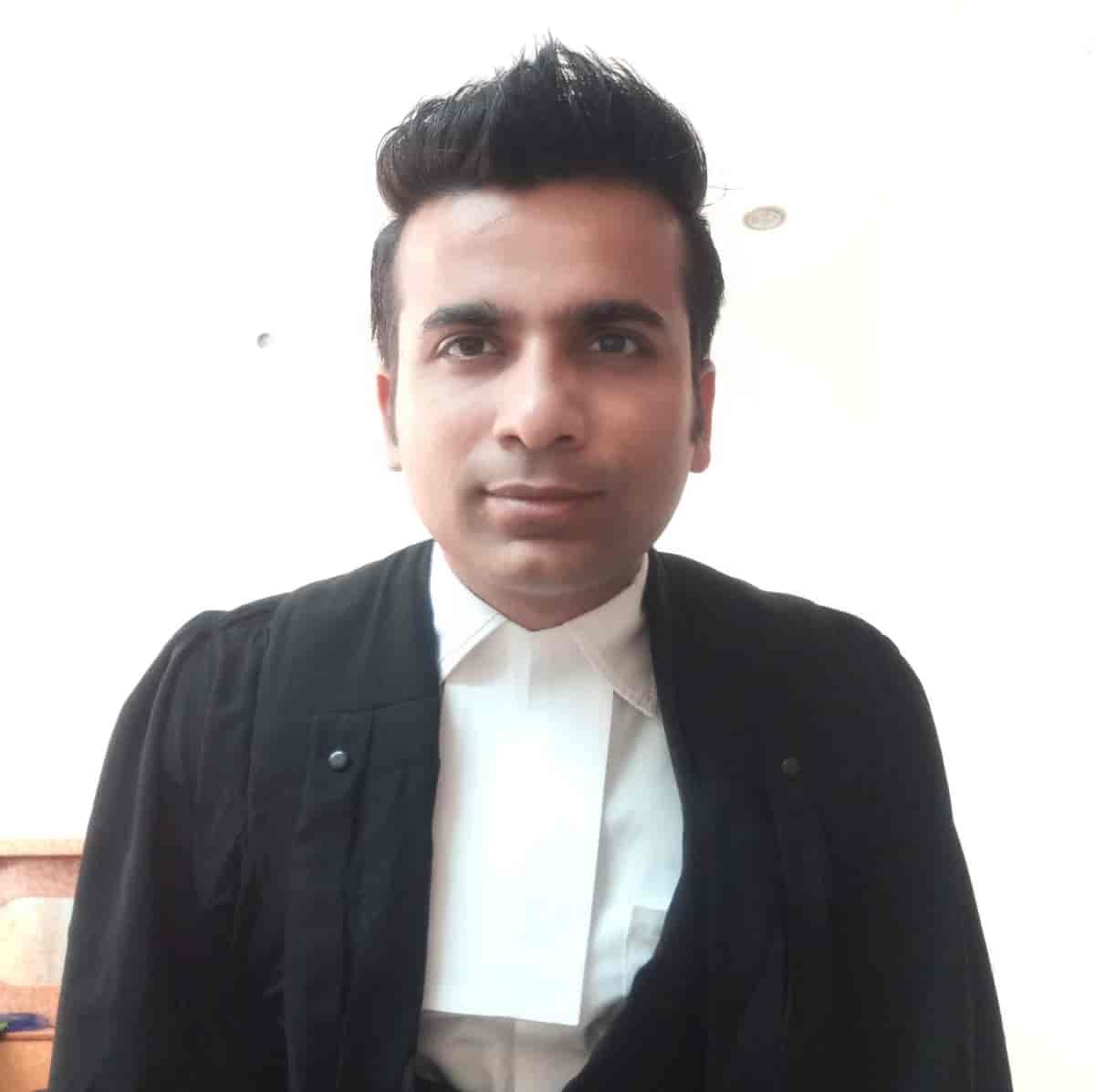 Krishan Mehta's Instagram, Twitter & Facebook on IDCrawl