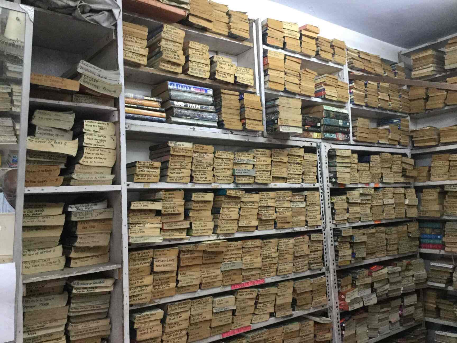 Vigneswara Lending Library in Alwarthirunagar,Chennai - Best Libraries ...