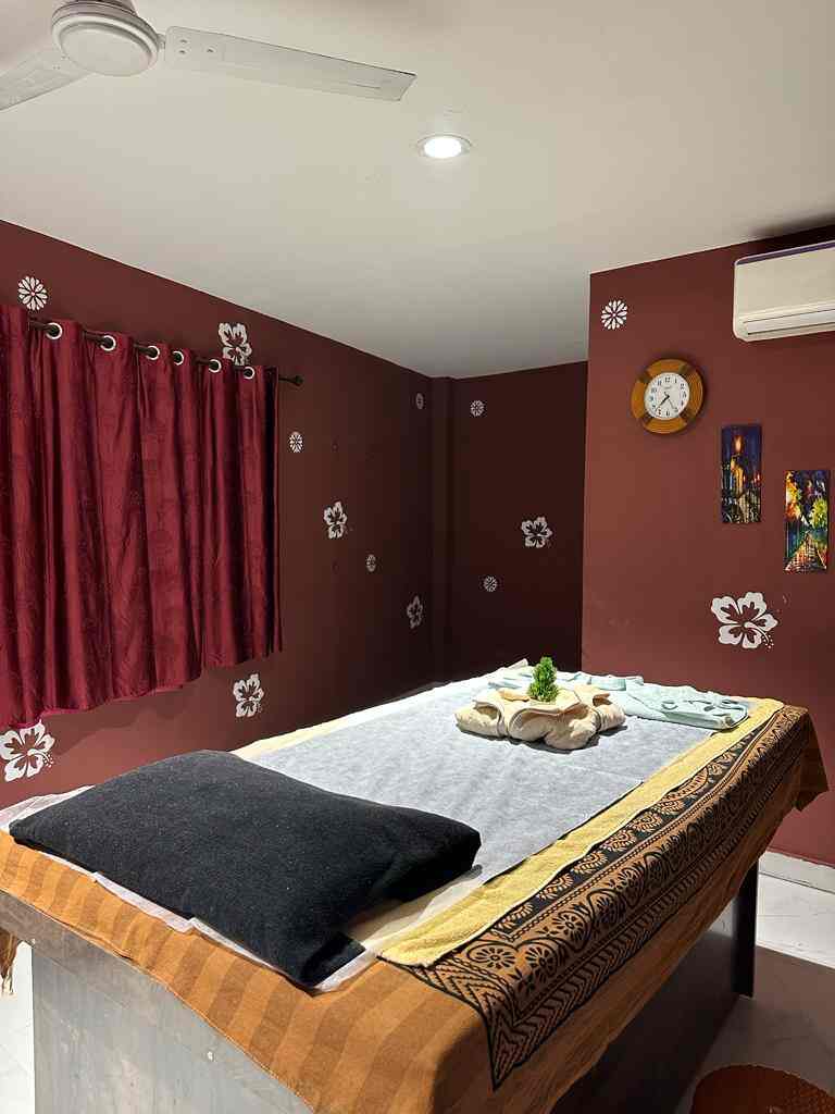Top 24 Hours Body Massage Centres In Neelambur Best Massage Centre