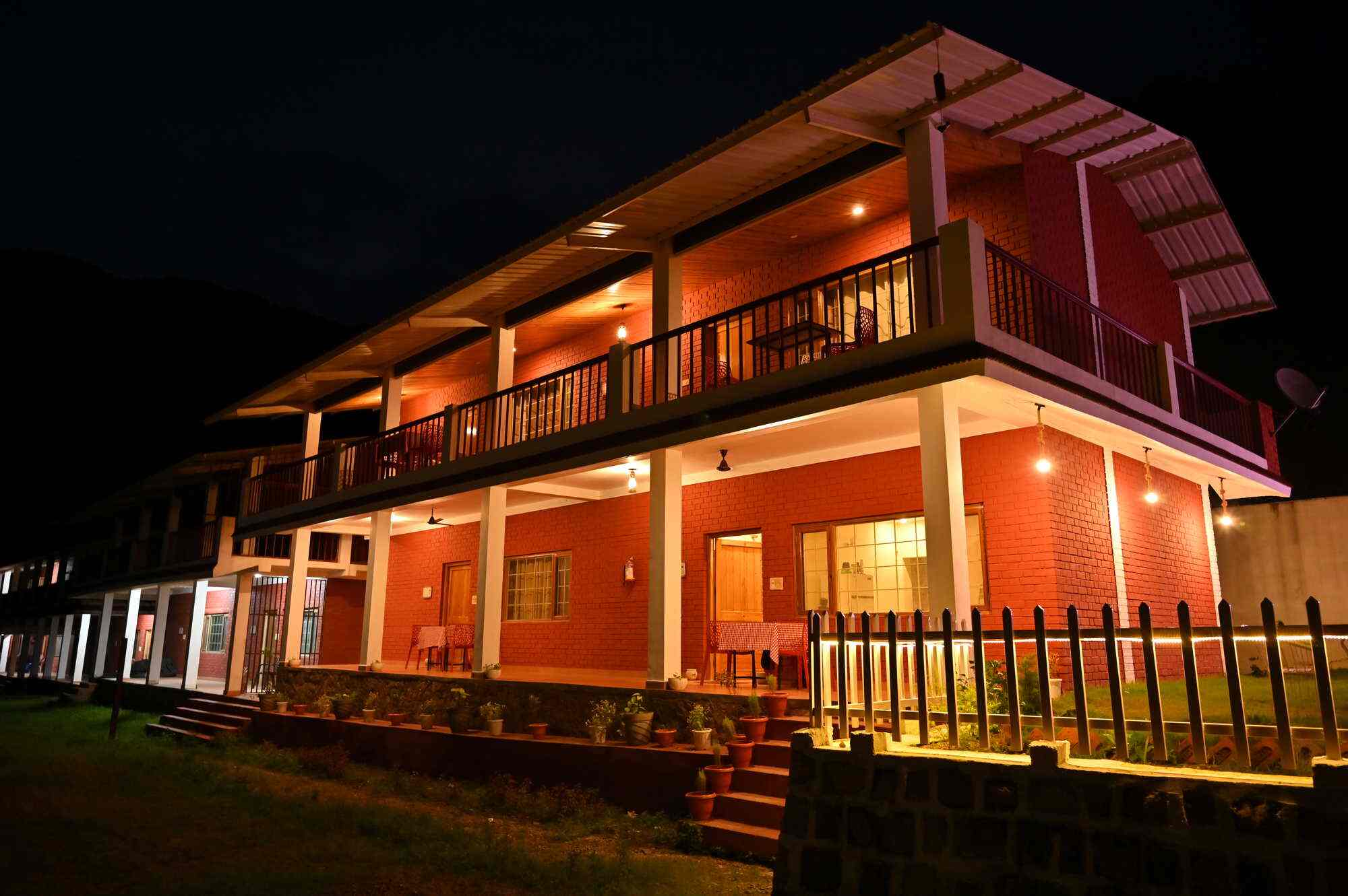 Book Prashanti Retreats Homestay in Kairwaan Gaon, Tapobhumi Marg, Old ...