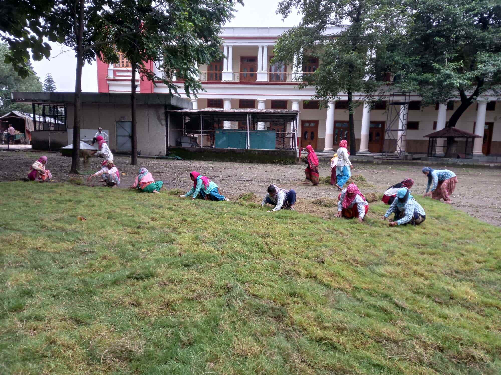 Garhwal Constructiona & Housekeeping in Mdda Colony,Dehradun - Best ...