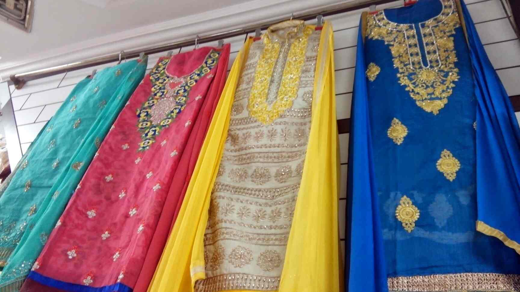 Nanak Chand Ganga Ram in Jangpura,Delhi - Best Chikan Saree Retailers ...