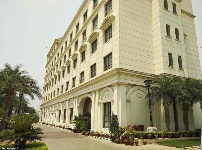 Book DLF Club 3 in Gurgaon,Delhi - Best Hotels in Delhi - Justdial