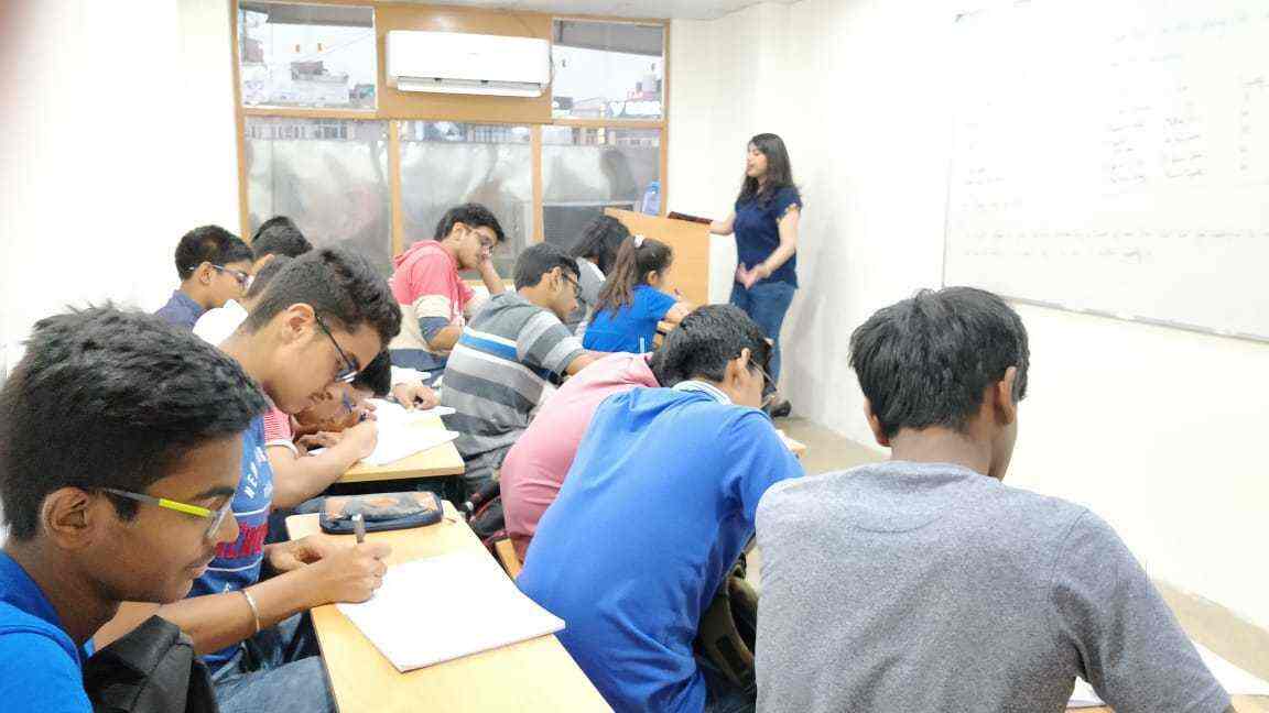 A L Classes (Achiever's League) in Dwarka Sector 12,Delhi - Best Tutorials in Delhi - Justdial