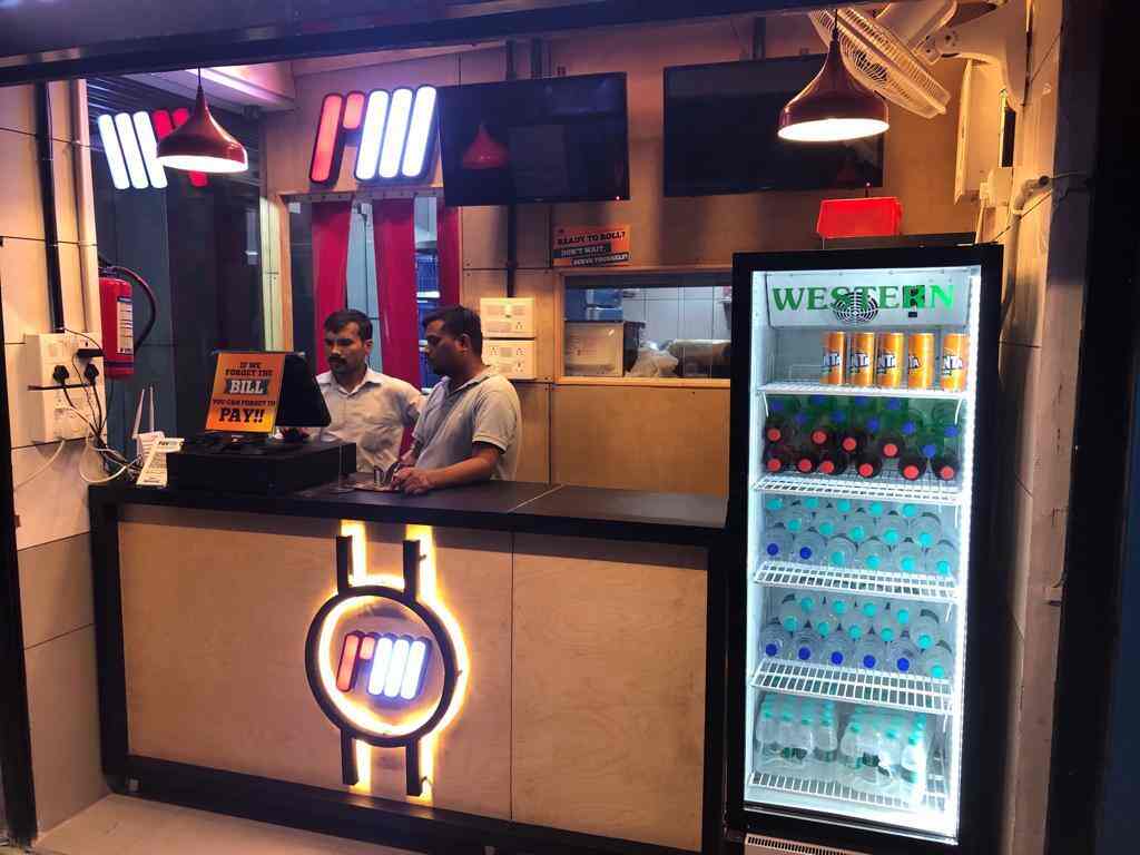 Rolls Mania in Vasant Kunj,Delhi - Order Food Online - Best Roll Joints ...
