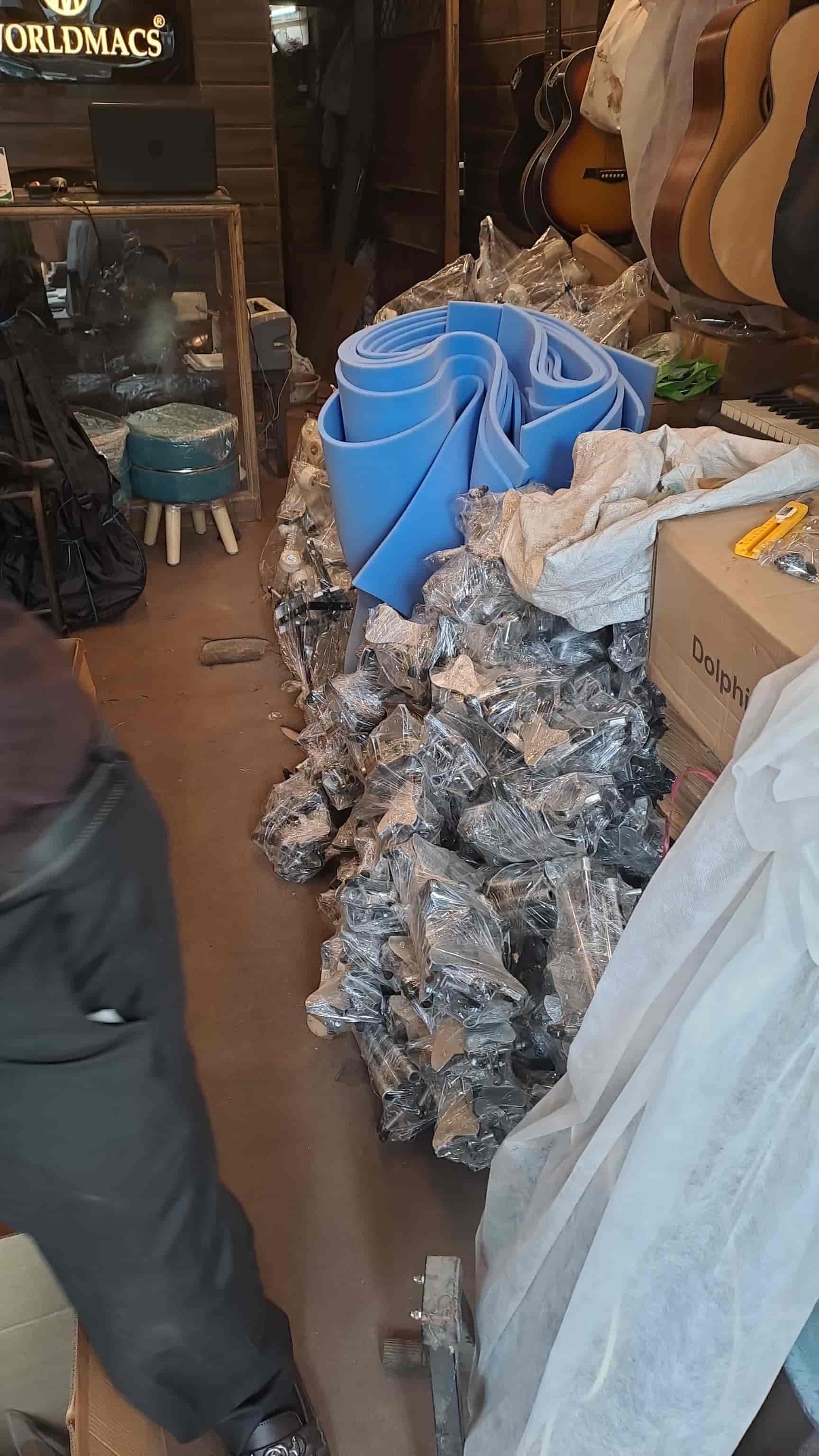 Varun Musicals & Co in Geeta Colony,Delhi - Best Electric Guitar ...