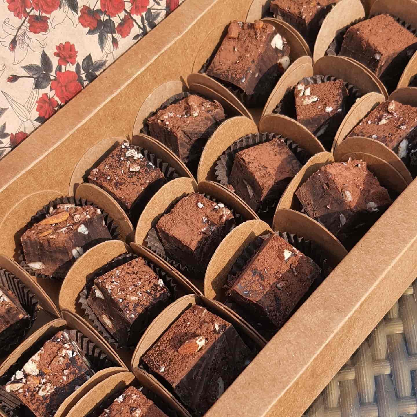 Chocoholic Made With in Narang Colony-Janakpuri,Delhi - Best Chocolate ...