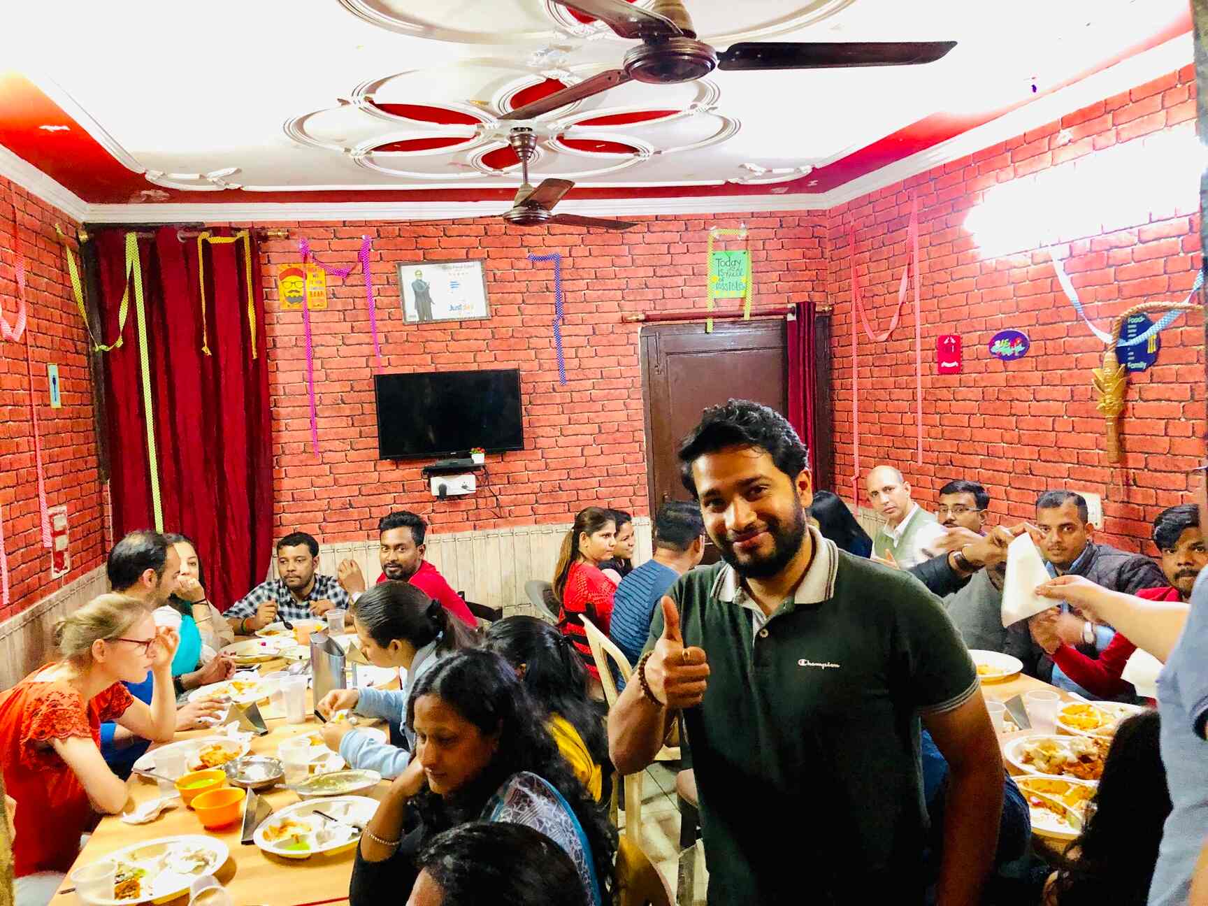 Spicy Food Court in Neelam Bata Road,Delhi - Best Food Court in Delhi ...