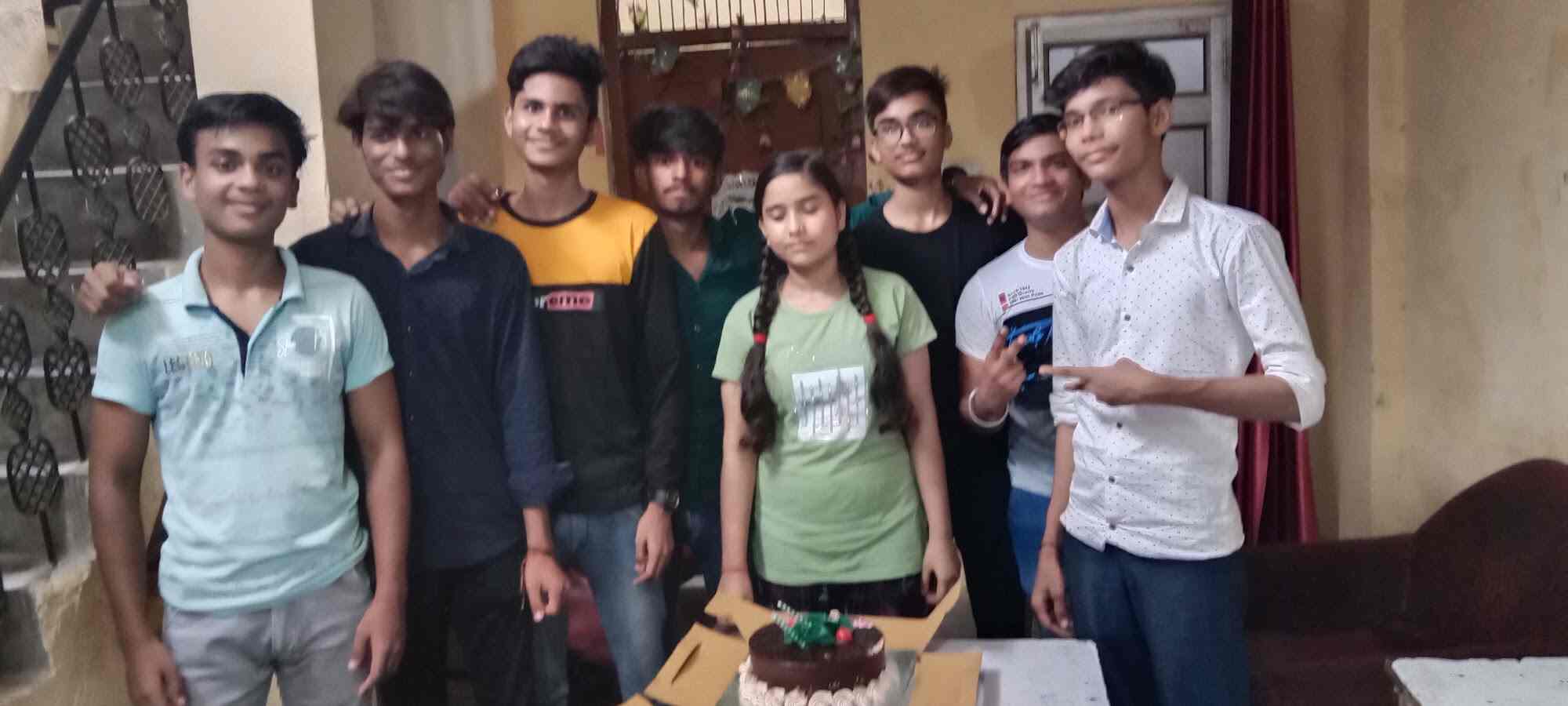 Hi Tech Classes in Ramesh Enclave,Delhi - Best Tutorials in Delhi ...