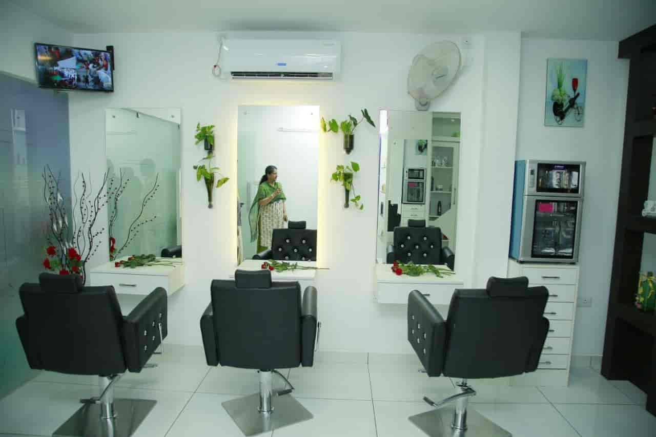 Aura Beauty Trends in Kadavanthara,Ernakulam - Best Beauty Parlours For ...