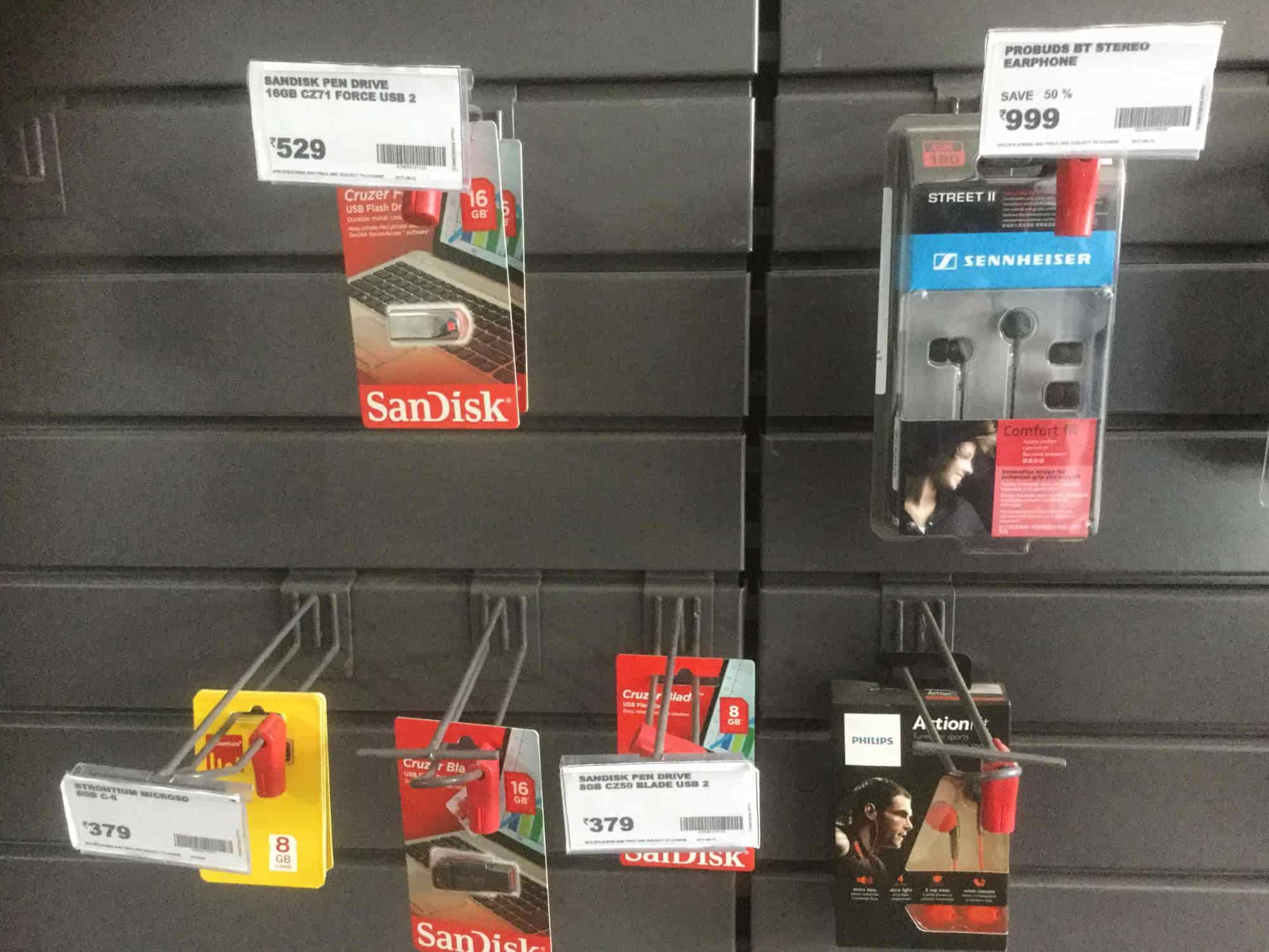 Reliance Digital Xpress Mini in Vyttila,Ernakulam - Best AC Dealers in ...