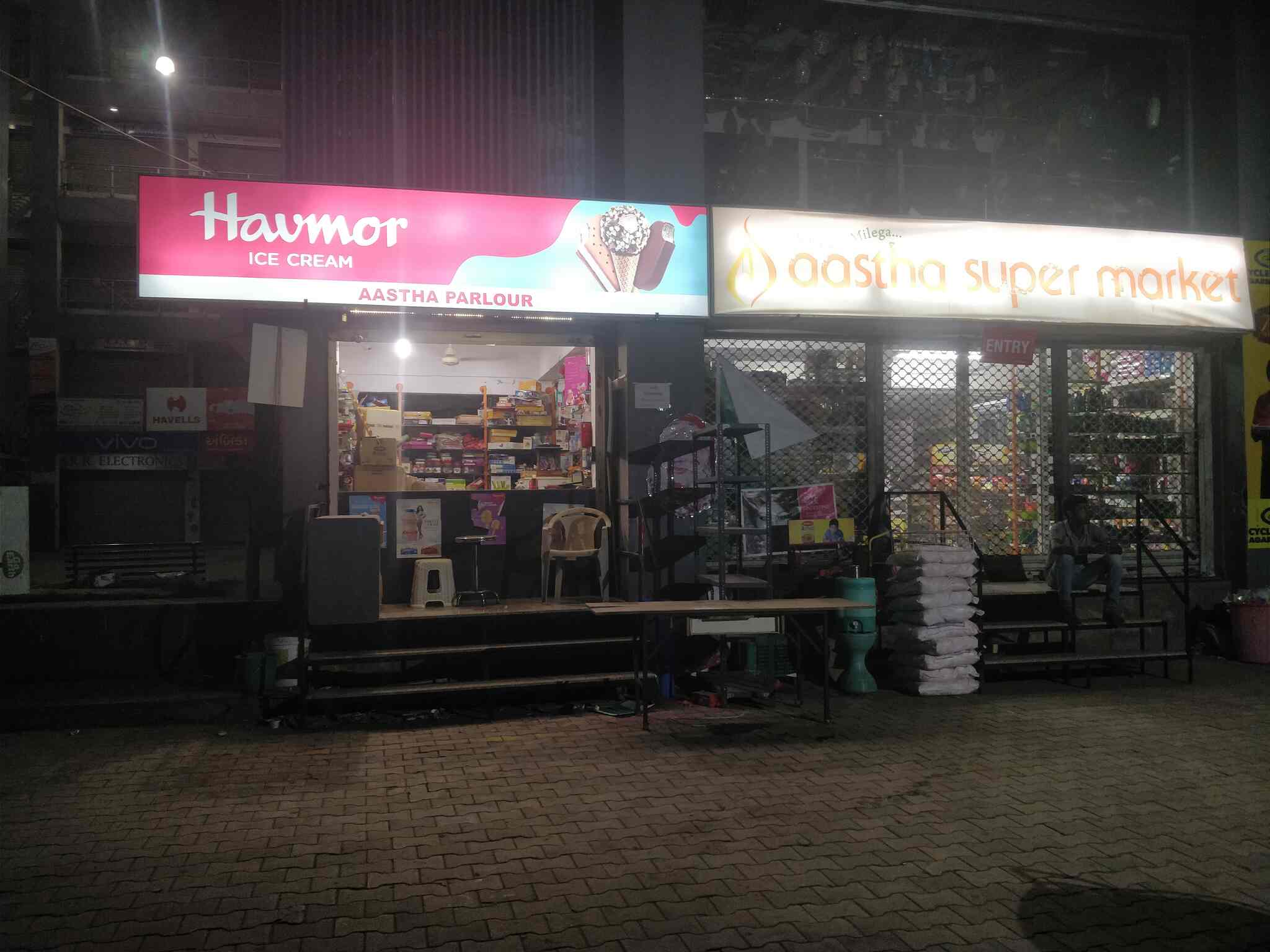 Aastha Supermarket in Kudasan,Gandhinagar-gujarat - Best Supermarkets ...