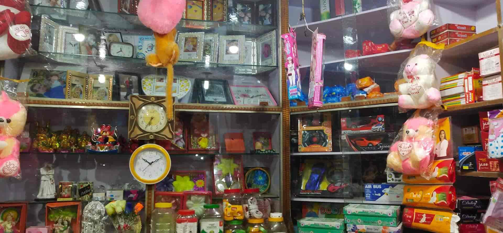 Yashi Beauty Collection & Gift Center in Padri Bazar,Gorakhpur - Best ...
