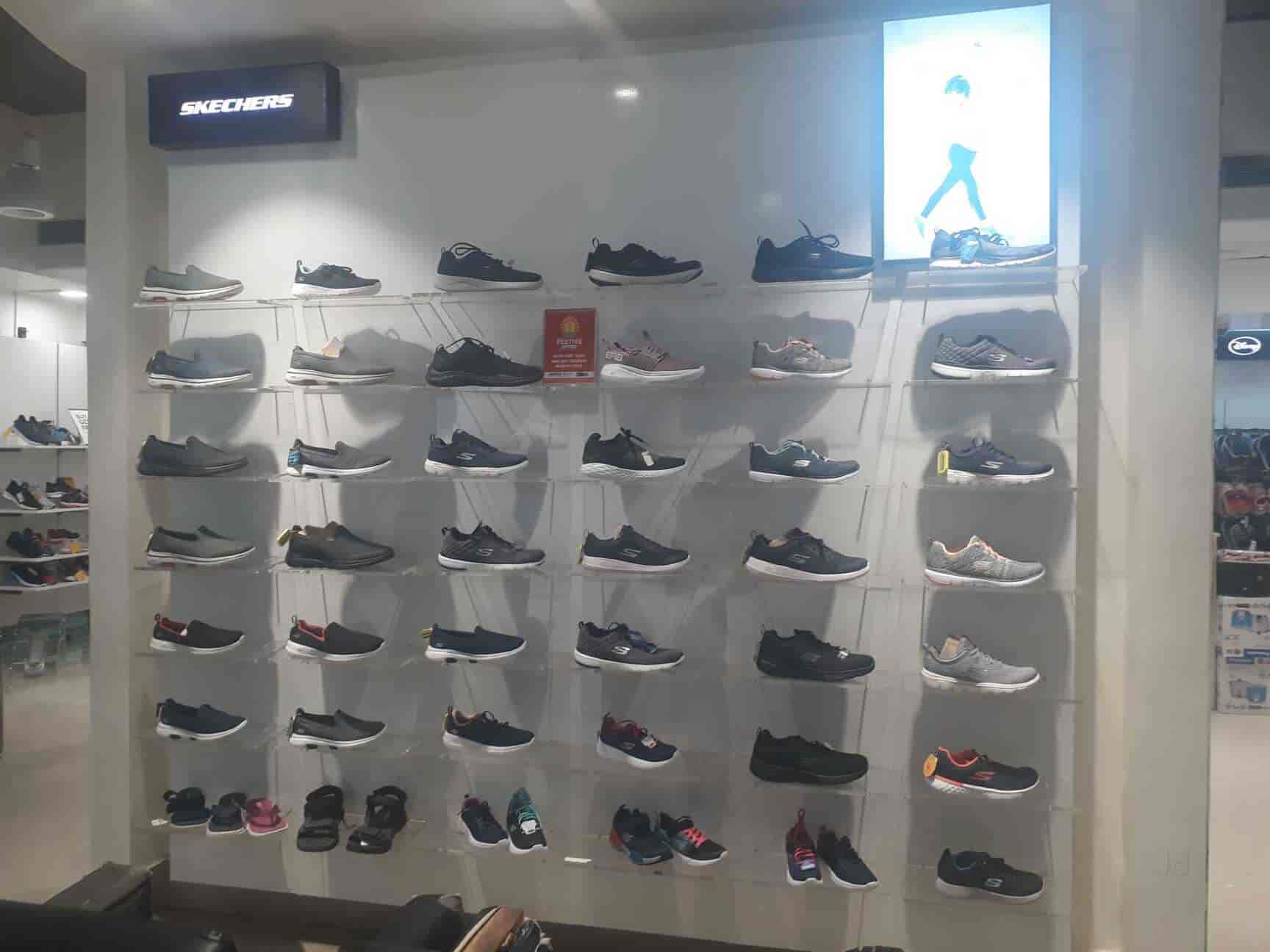 Reliance Footprint In Mohan Nagar,Delhi Best Sports Shoe Dealers In ...