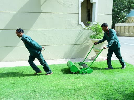 LE Group in DLF City Phase 1,Gurgaon - Best Domestic Courier Services ...