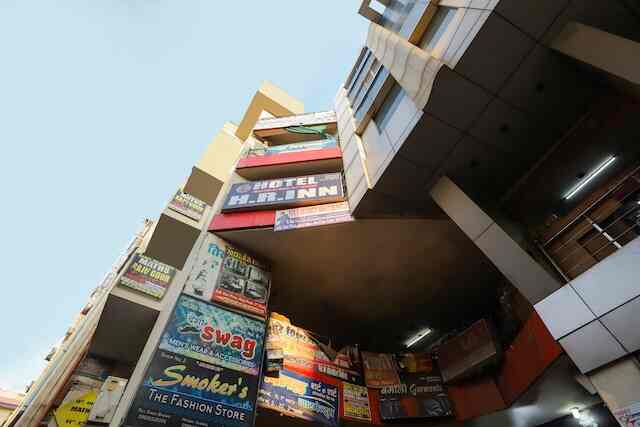 Find list of Oyo in Kampoo, Gwalior near me - Justdial