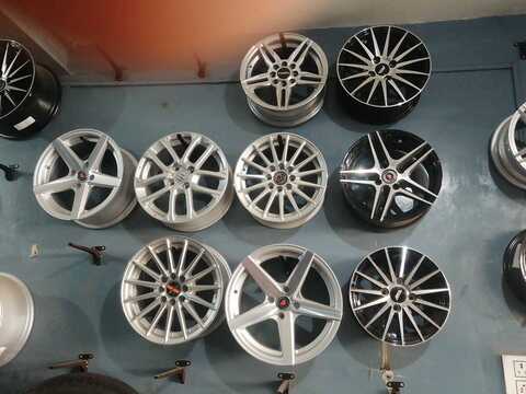 Second hand alloy wheels for swift store