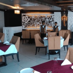 Vrindavan restaurant store