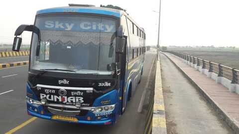 Top Bus Services For Surat in Mt Cloth Market - Best Surat Bus Services ...