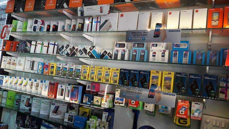 Yesh Collection in Jail Road,Indore - Best Second Hand Mobile Phone ...