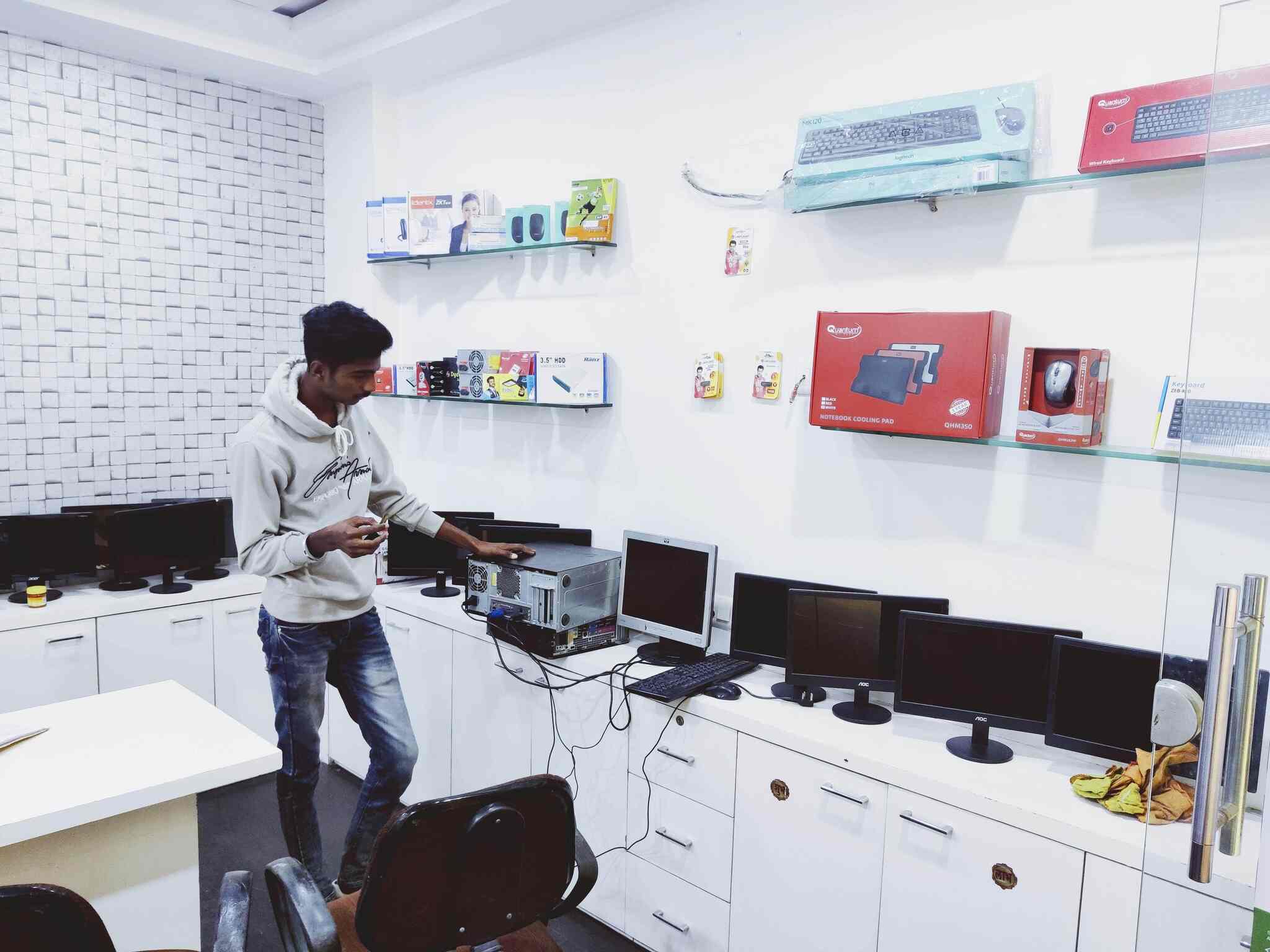 CSInfotecQ in Vijay Nagar,Indore - Best Computer Repair & Services in ...