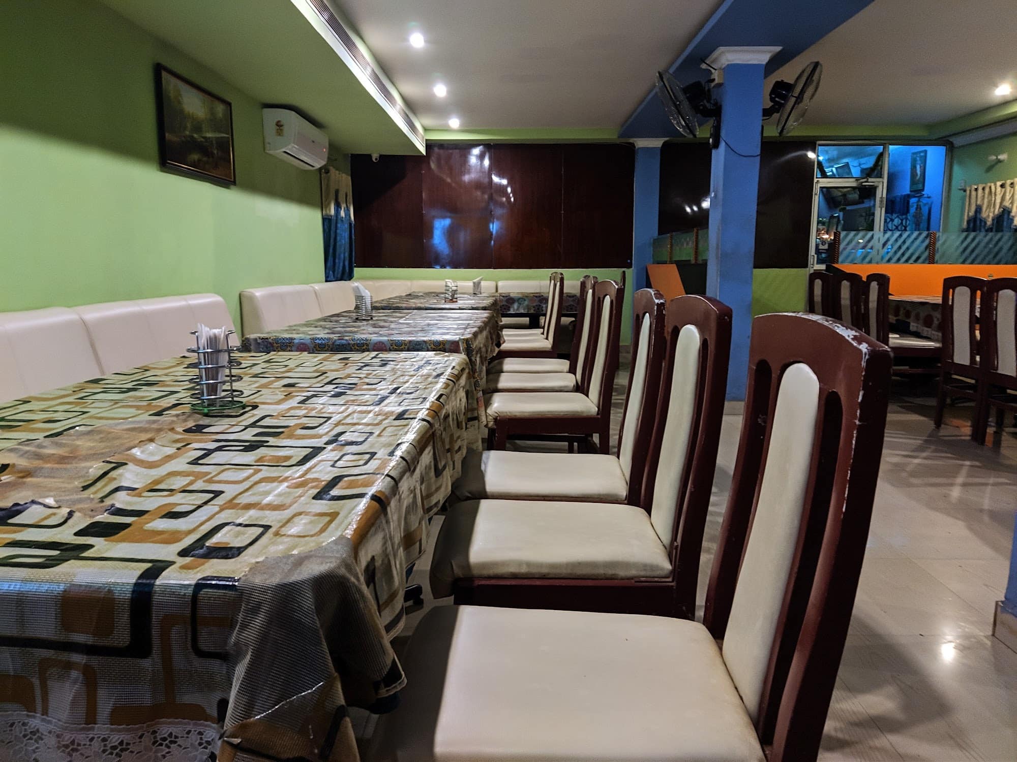 Sri Ram Restaurant in Jangareddigudem Bazar,Jangareddygudem - Best ...
