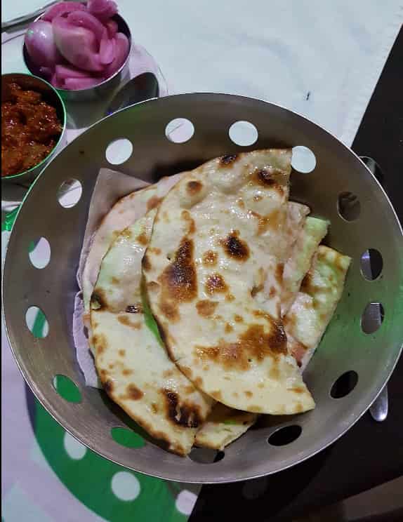 Red Tomato in Chitra Chouraha,Jhansi - Order Food Online - Best ...