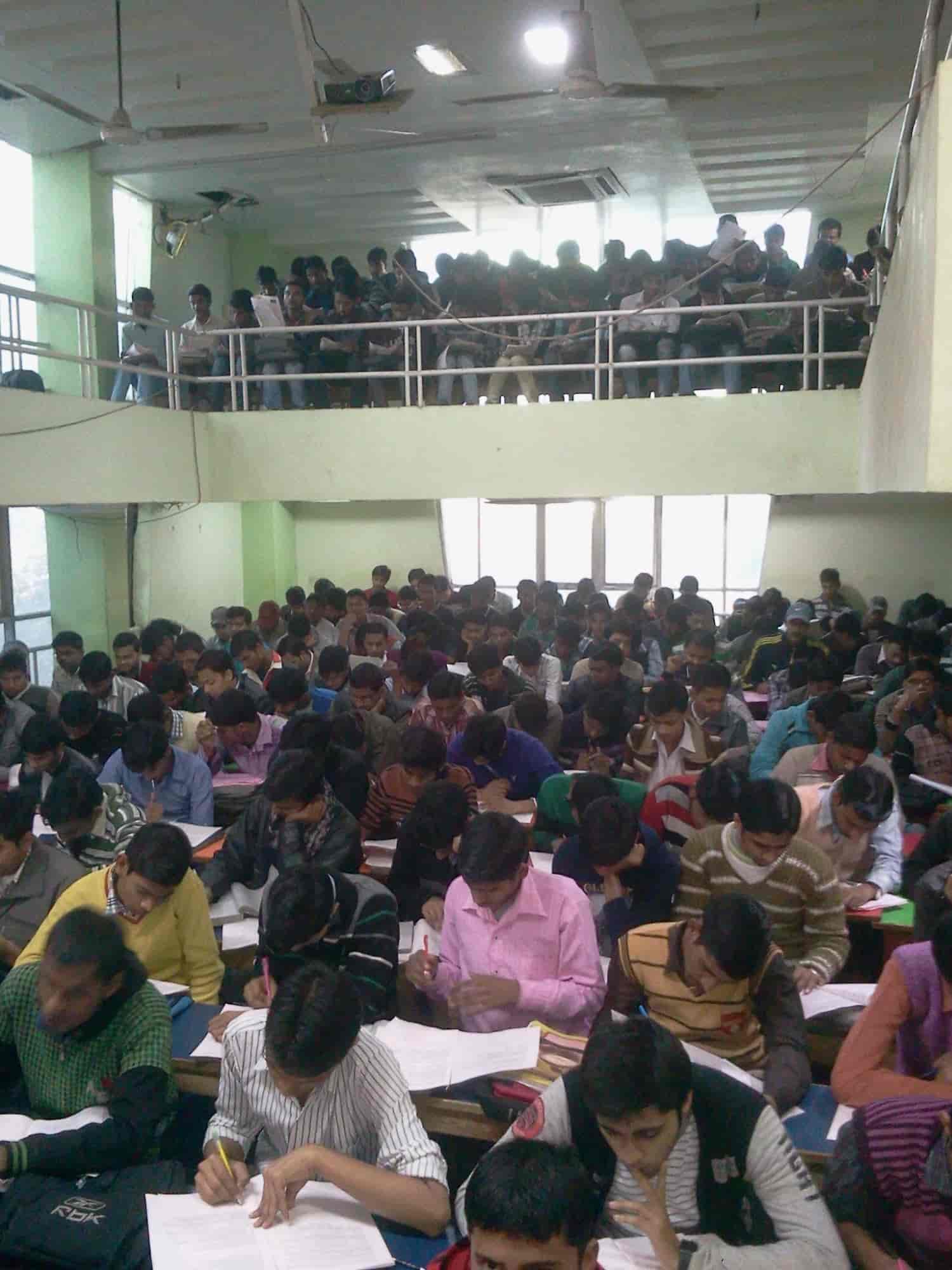 Amit Panday Physics Classes in Kaka Deo,Kanpur - Best Competitive Exam Tutorials in Kanpur ...