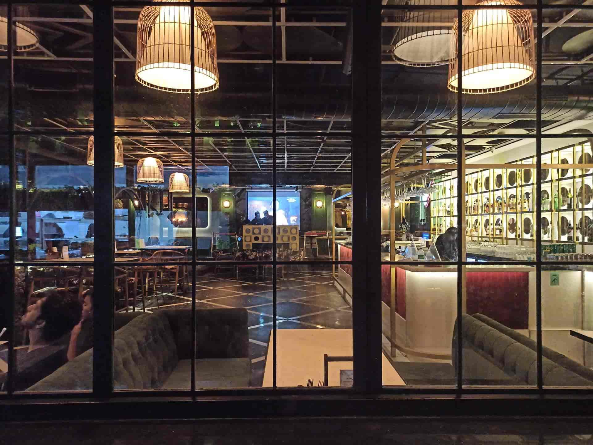 Unplugged Courtyard in Midleton Row,Kolkata - Book a Table - Best ...