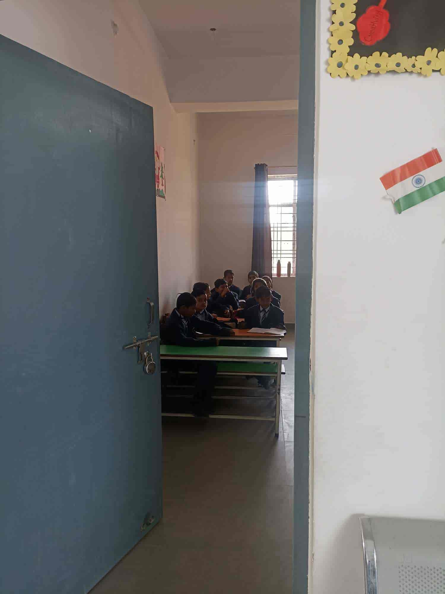 SRM International School in IIM Lucknow,Lucknow - Best Playgroups in ...