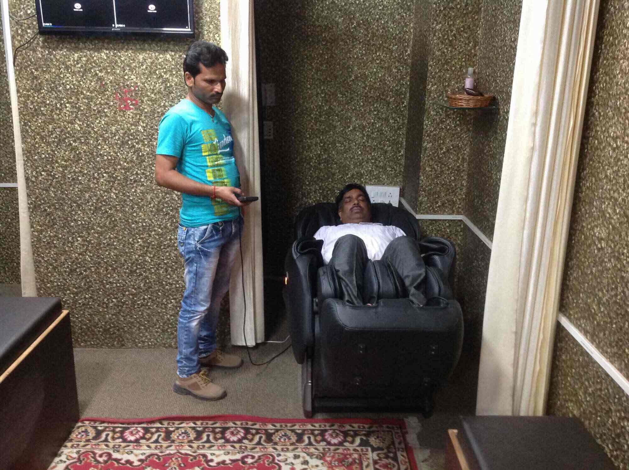 Mars Dr Fish SPA in Gomti Nagar,Lucknow - Best Fish Spas in Lucknow ...