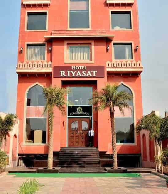 Book Hotel Riyasat in Sherpur Chowk,Ludhiana - Best 3 Star Hotels in ...