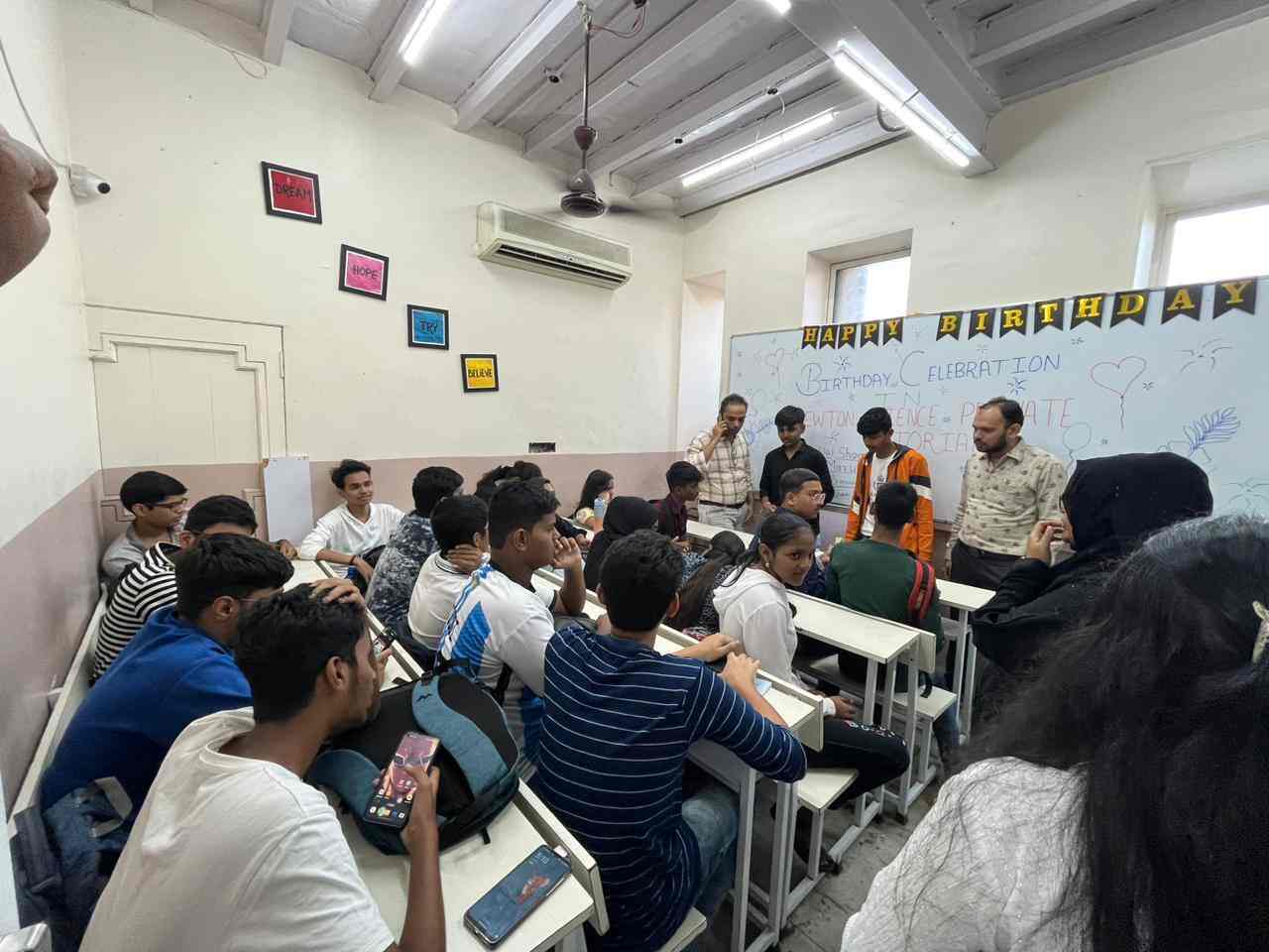 Top Tutorials in Maharaj Chowk-Umerkhadi - Best Private Tutorials - Justdial