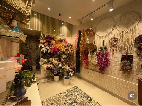 Artificial flower jewellery shop near me store