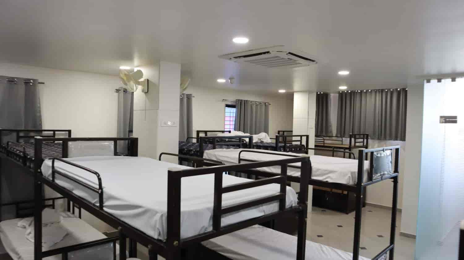 Top Dormitory Services in Mankapur, Nagpur - Best Care Dormitory near me - Justdial