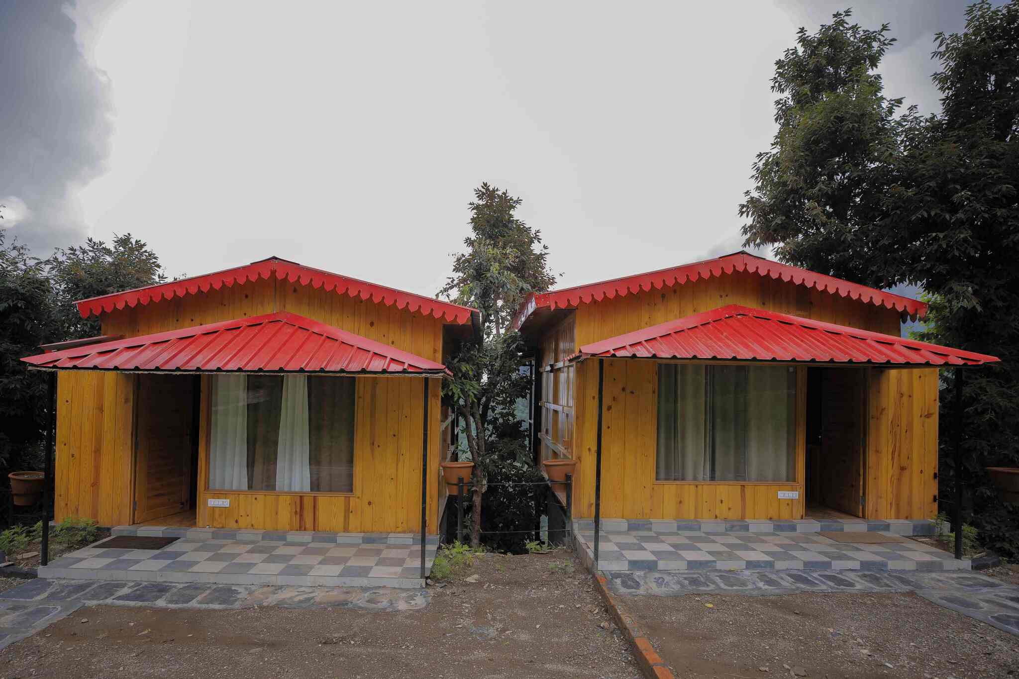 Book Royal Cliff Resort in Pangot,Nainital - Best Resorts in Nainital ...