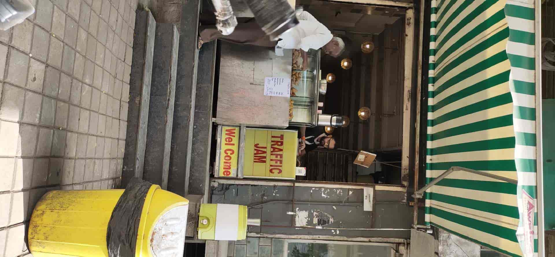 Traffic Jam in Mahatma Nagar,Nashik - Best Vada Pav Centres in Nashik ...