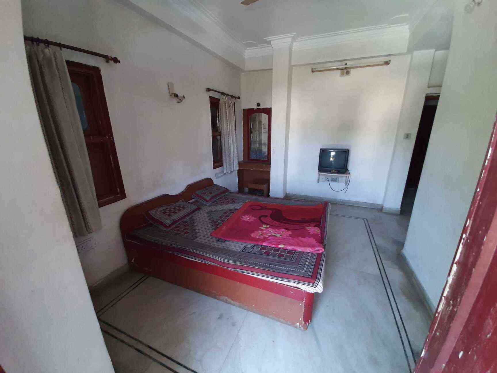 Book Hotel Gunjan in Nathdwara Chaupati,Nathdwara - Best Guest House in ...