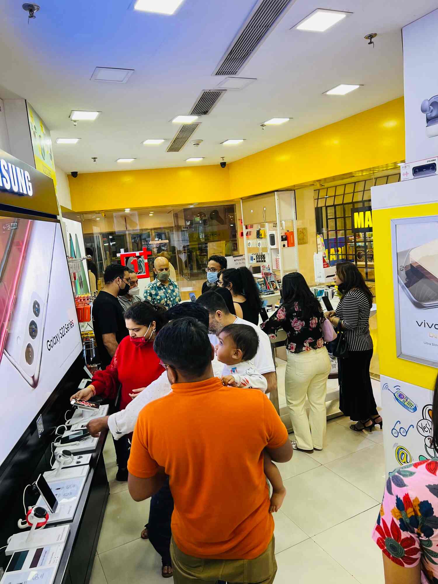 Hotspot Store in Noida Sector 18,Delhi - Best Mobile Phone Dealers in ...