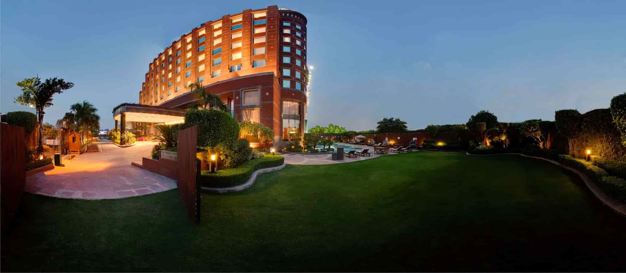 Book Radisson Blu Mbd Hotel in Noida Sector 18,Delhi - Best Hotels in ...