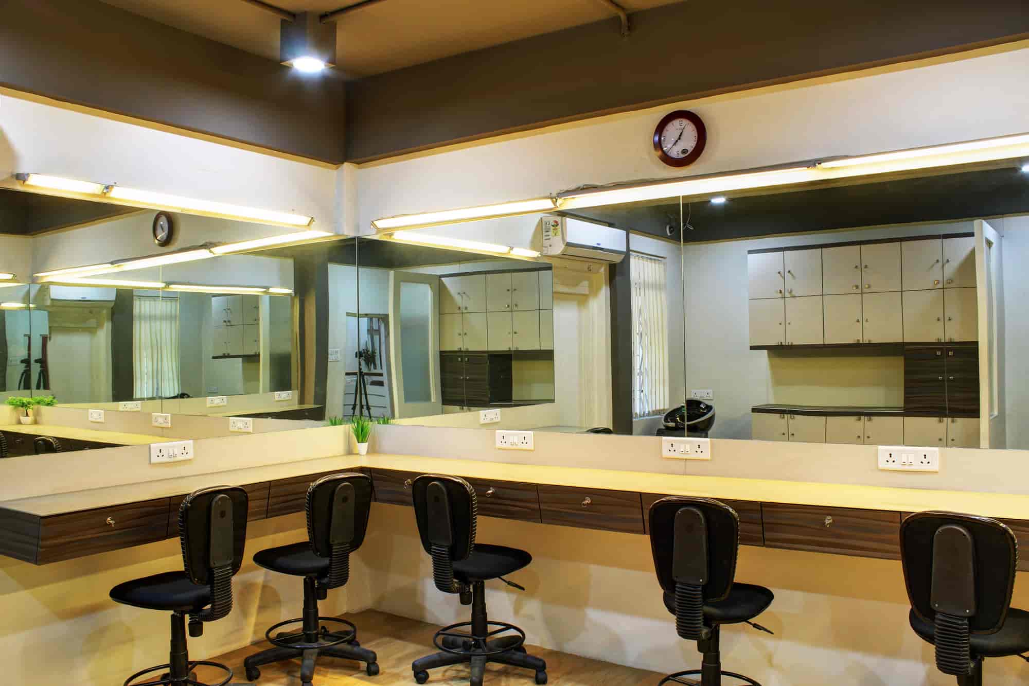 Niks International Salon in Fergusson College Road,Pune - Best Beauty ...