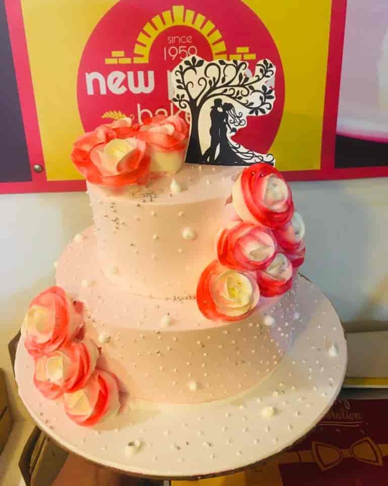 100 Photos of New Poona Bakery And Creamy Cafe in Shirur, Pune - Justdial